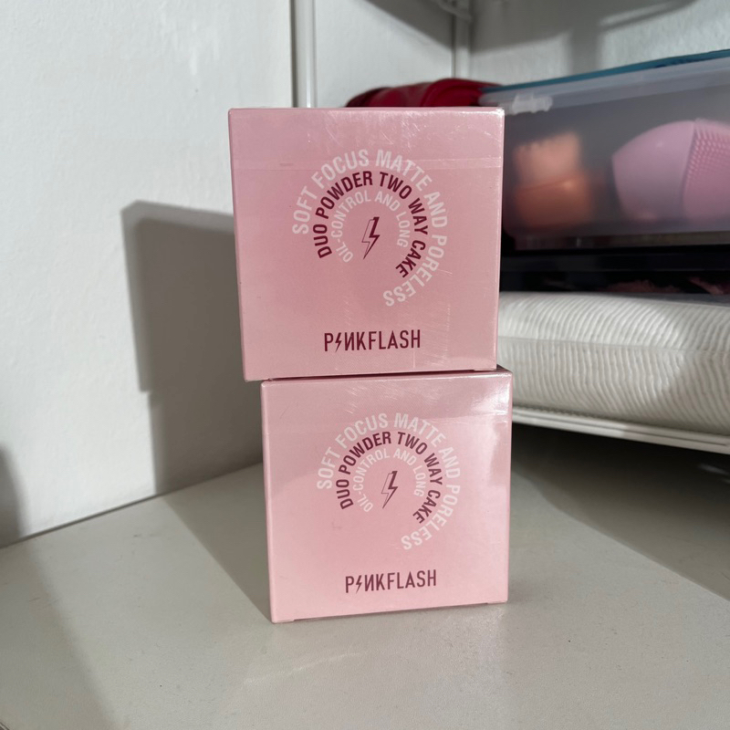 Jual PINKFLASH More&More Mattifying Flawless Two Way Cake | Shopee ...