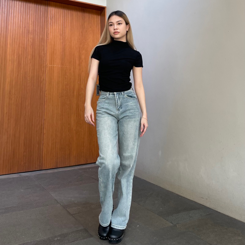 Jual Rory Straight Jeans - WEAR.THREEK | Shopee Indonesia