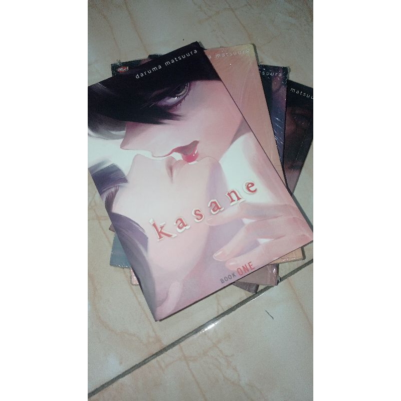 Jual komik Kasane Bekas ama segel Vol 1-4 Set Murah | Shopee Indonesia