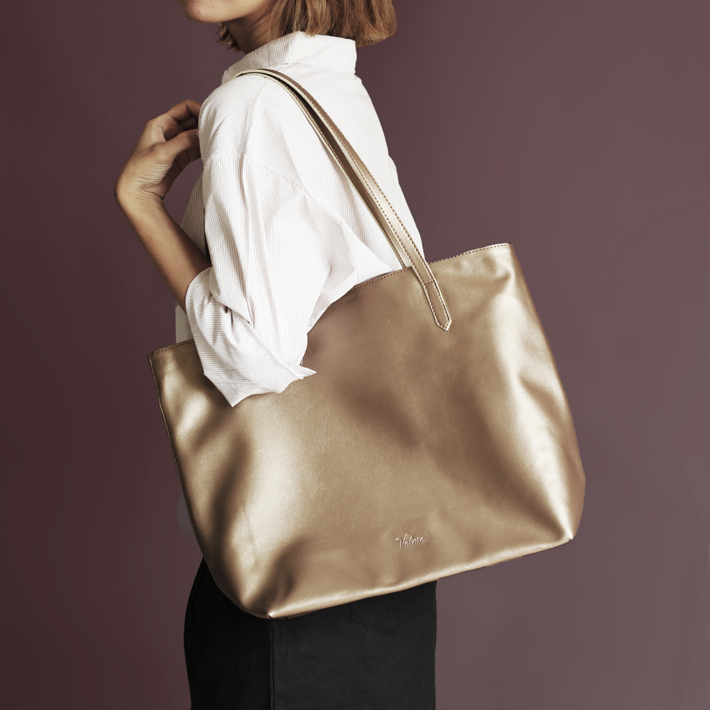 Jual Defect Sale : Selina Hobo, Jana tote, Maya Tote dan Vanya hobo ...