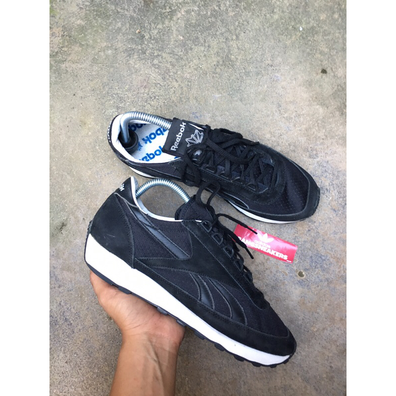 Jual Reebok Aztec FullBlack 41 ( 26,5 ) Original | Shopee Indonesia