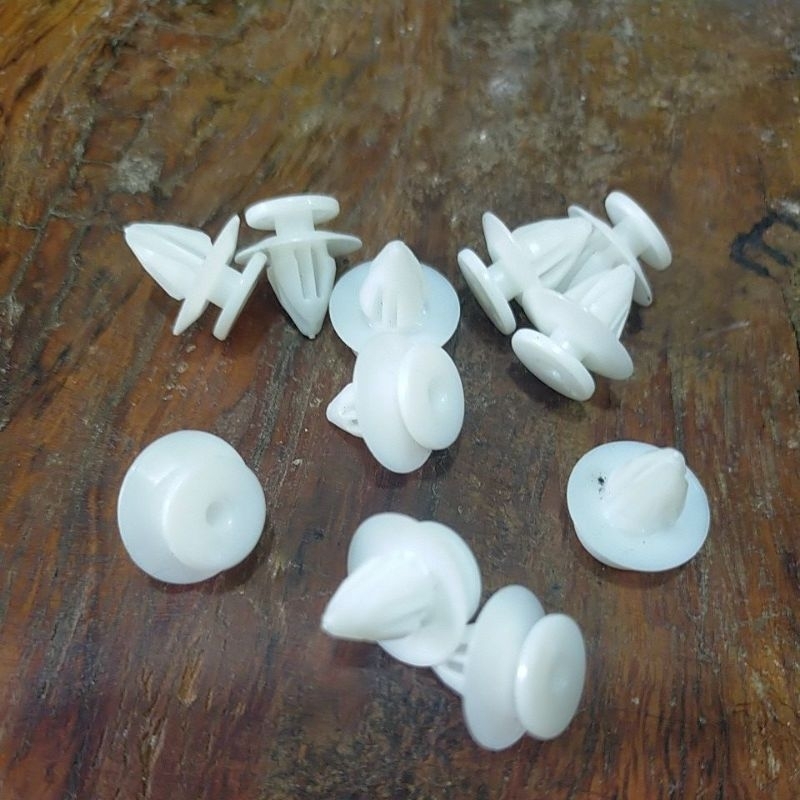 Jual Kancing klip clip side skirt list moulding ornament Agya Ayla ...