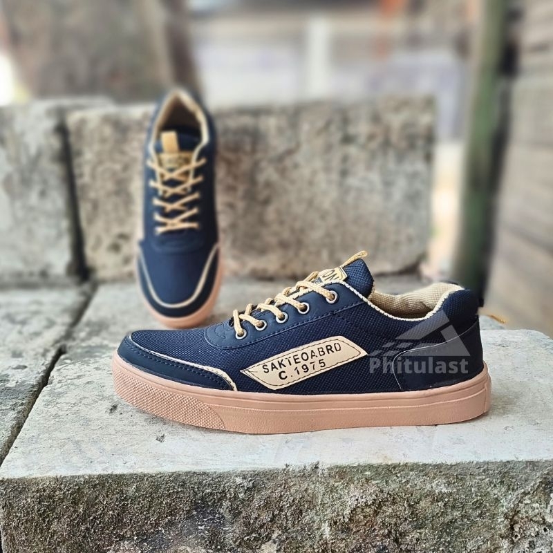 Jual Sepatu Pria dan Wanita Sepatu Sneaker Sport Sketboart Sepatu Cewek ...
