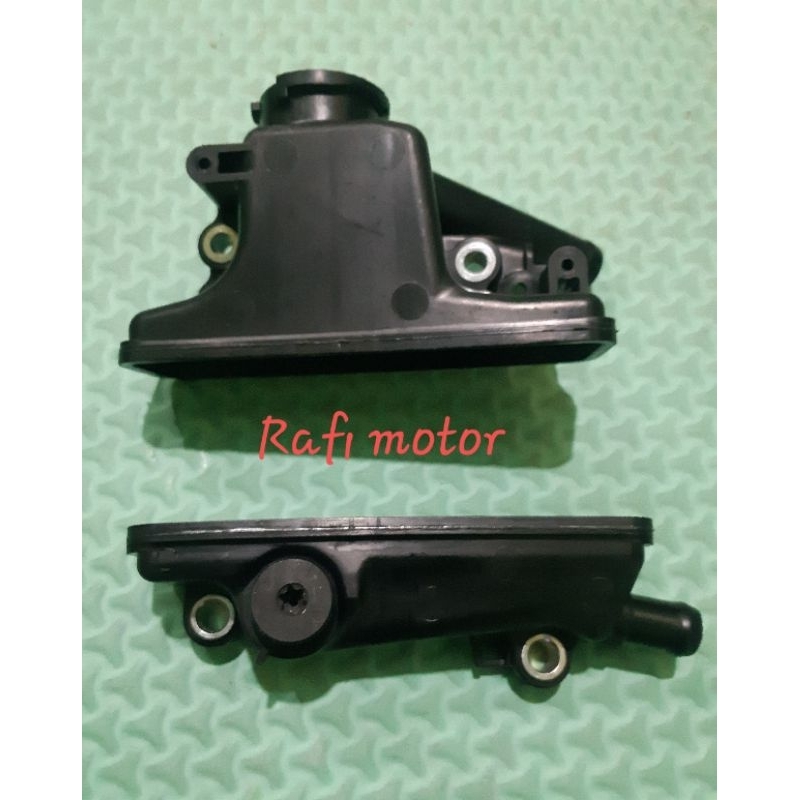 Jual Kepala Radiator atas bawah plastik radiator vario 125 old pnp ...