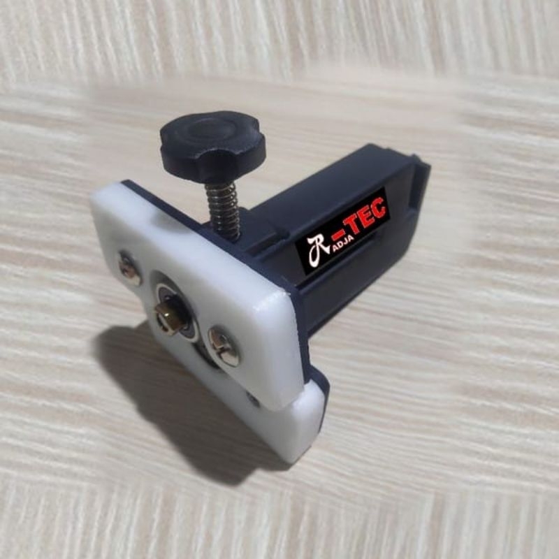 Jual alat potong hpl manual R-tec pemotong hpl manual mudah di gunakan ...