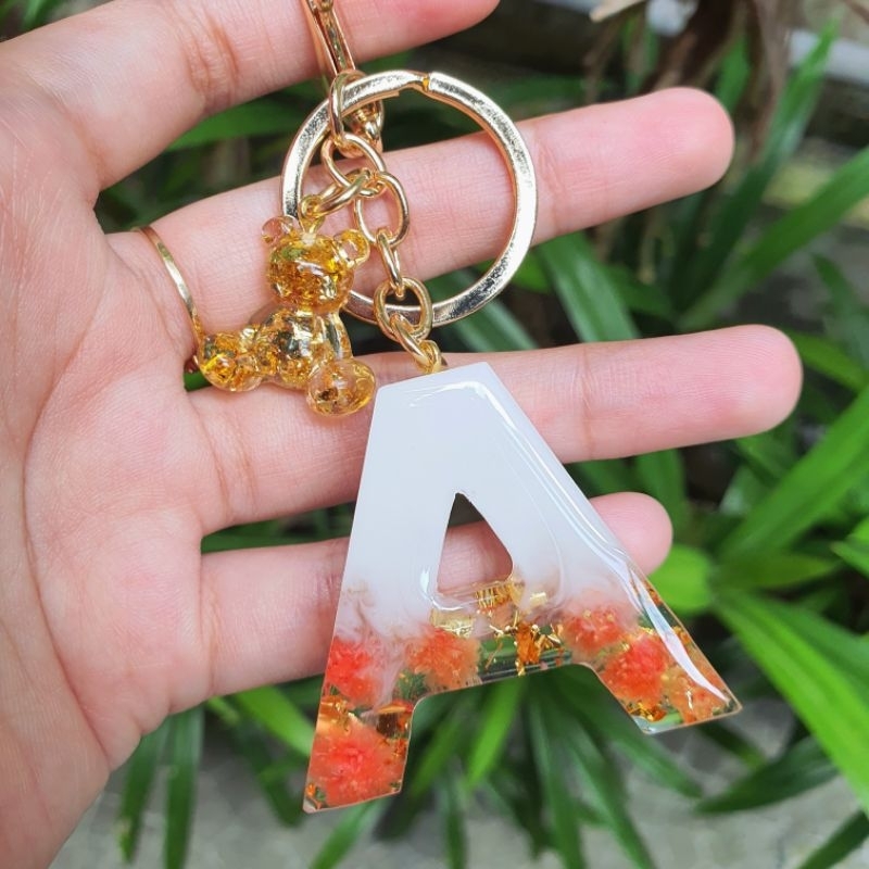 Jual Gantungan Kunci / Gantungan Tas Alfabet Huruf - Resin Initial ...