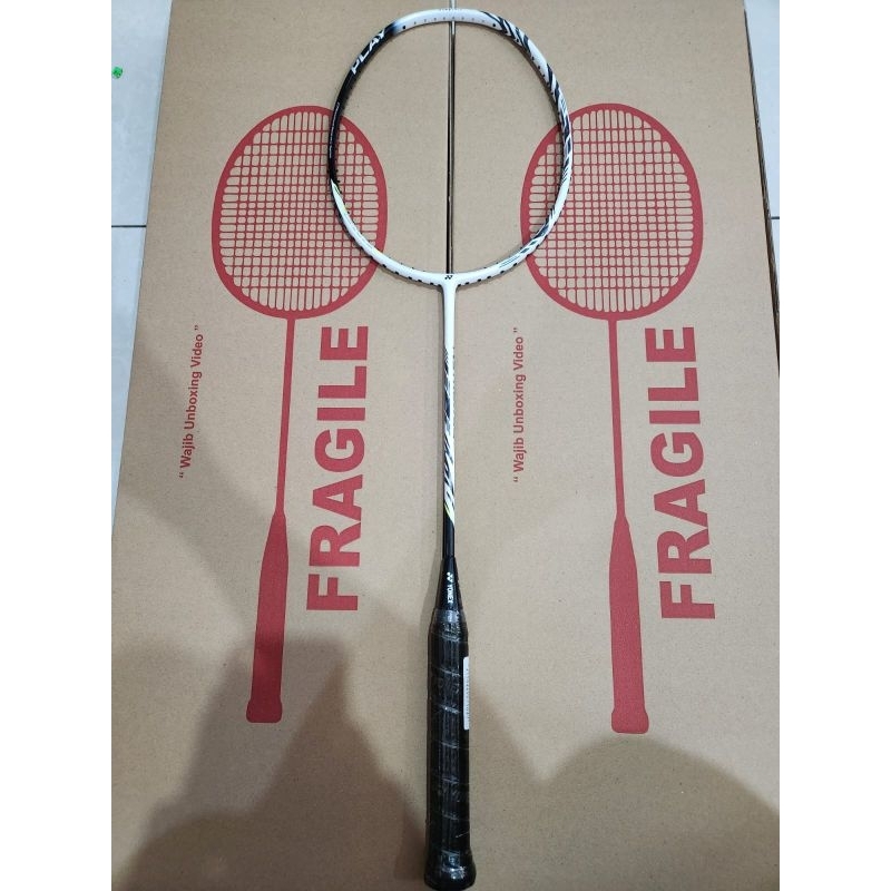 Jual Raket Badminton Yonex Astrox99 Play White Tiger Original | Shopee ...