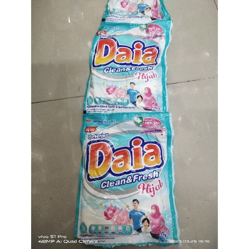 Jual Daia Deterjen Bubuk Clean & Fresh Hijab Sachet 53g | Shopee Indonesia