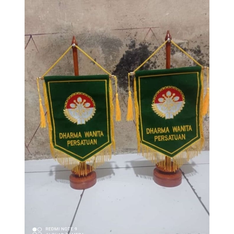 Jual BENDERA PATAKA VANDEL MEJA DHARMA WANITA | Shopee Indonesia