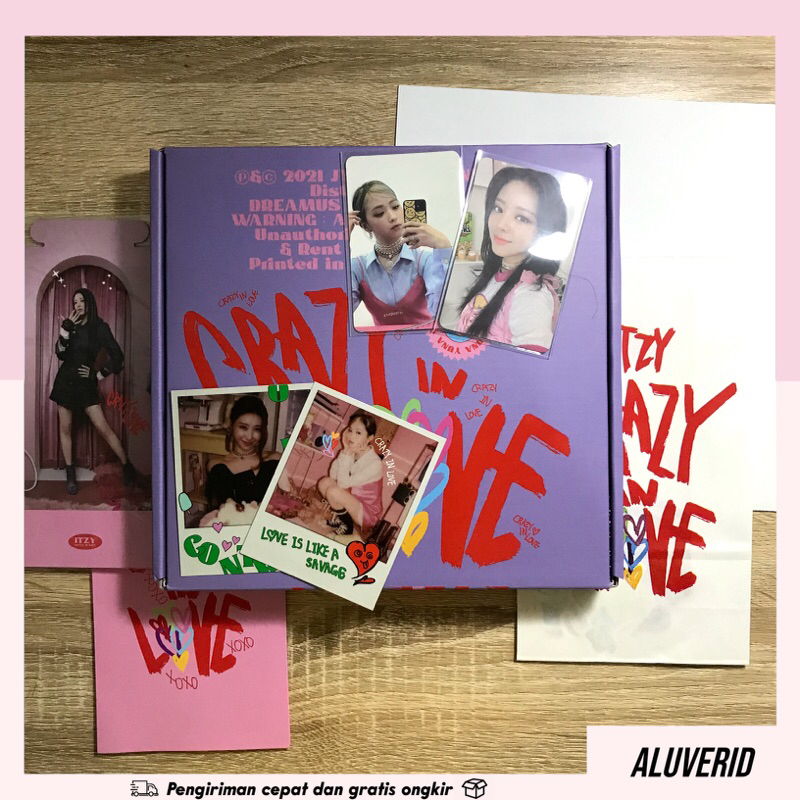 Jual ITZY 1st Album - Crazy In Love CIL Yuna Version (Ready Stock ...
