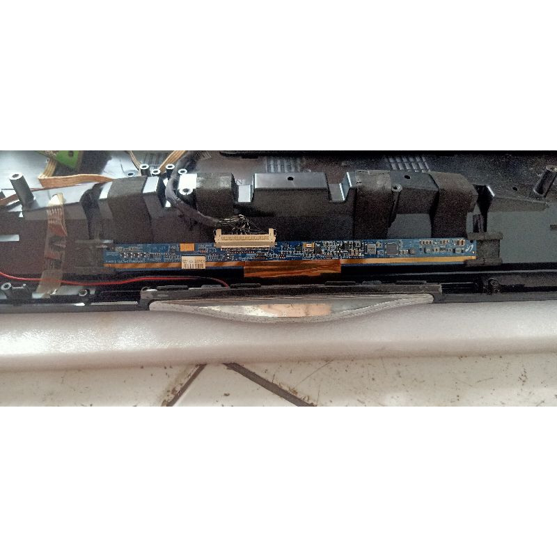 Jual Panel Layar Tv LED Polytron 32 inch original | Shopee Indonesia