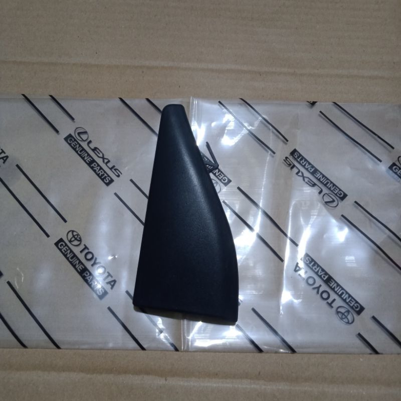 Jual Tutup Derek Tutup Towing Belakang Toyota Sienta ORIGINAL 52162 ...