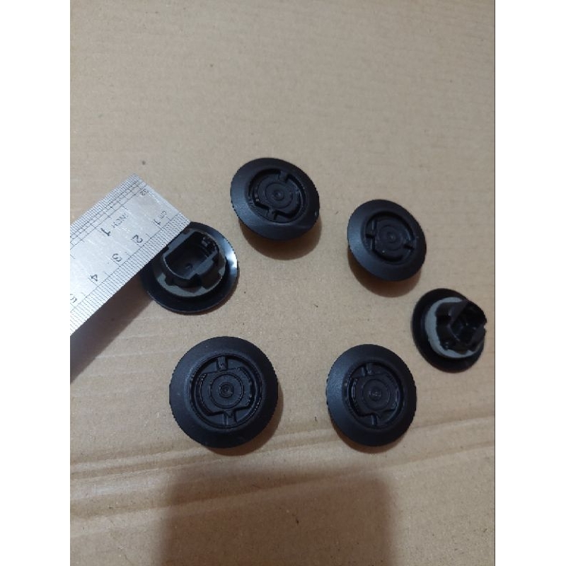 Jual kancing klip bodykit tutup bodykit toyota innova zenix modellista ...