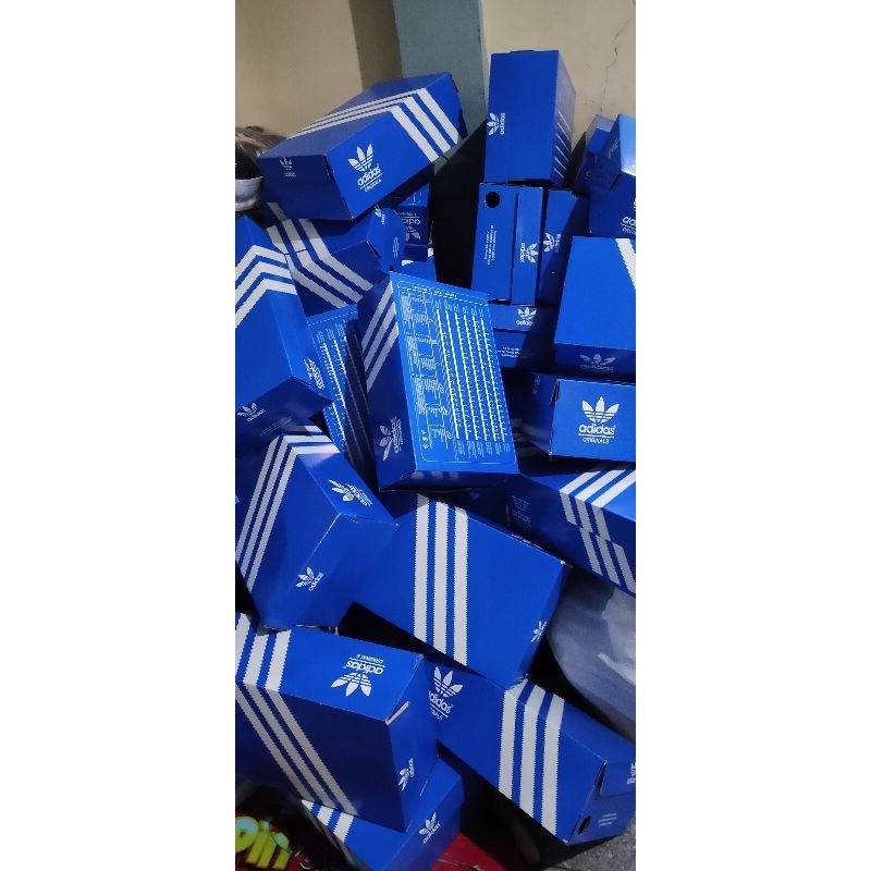 Jual box Adidas tebal super awet | Shopee Indonesia