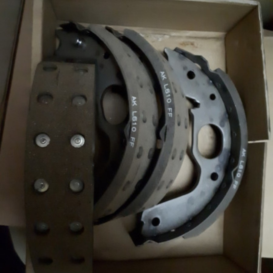 Jual Kampas Rem Tangan Hand Brake Shoe Original Asli Mitsubishi Pajero ...