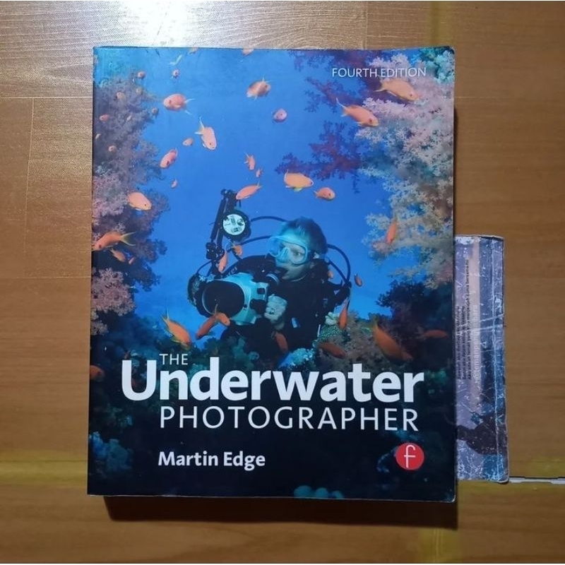Jual Buku The Underwater Photographer - Martin Edge | Shopee Indonesia