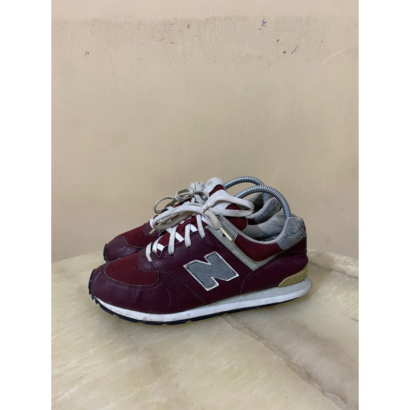 Jual New Balance 574 Maroon | Shopee Indonesia