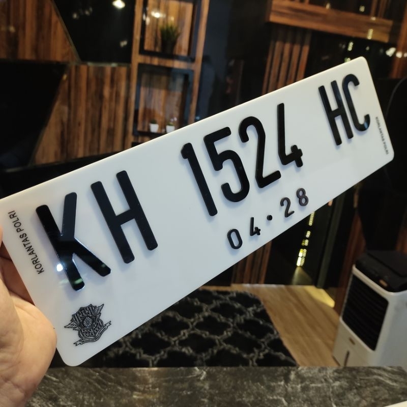 Jual plat mobil 3D / plat timbul acrilik | Shopee Indonesia