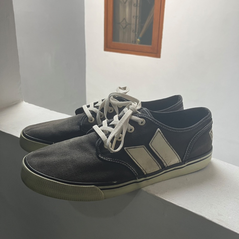 Jual Macbeth Langley Black Cement Original | Shopee Indonesia