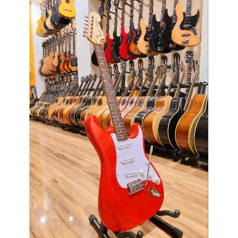 Jual Gitar Listrik Fender Stratocaster | Shopee Indonesia