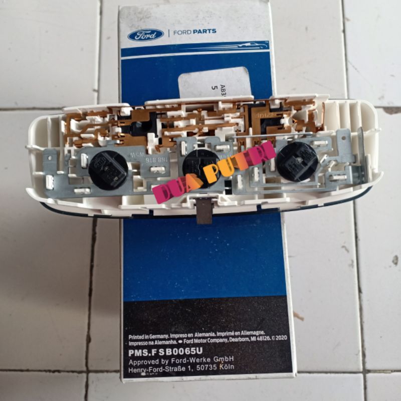 Jual Lampu Laci Plafon Ford Ranger T6 2.2 3.2 | Shopee Indonesia