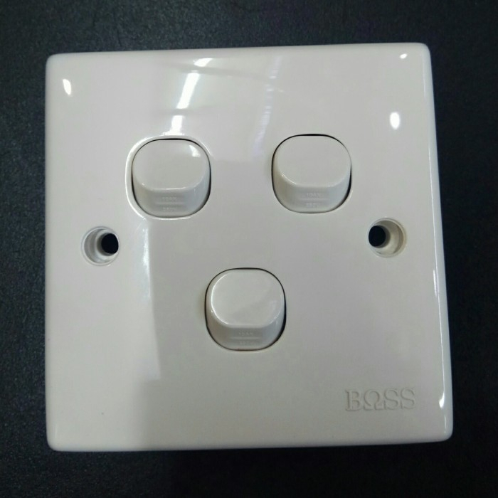 Jual Saklar Triple Boss B33/1/2A/Saklar Tiga Gang/Saklar Mata Kecil ...