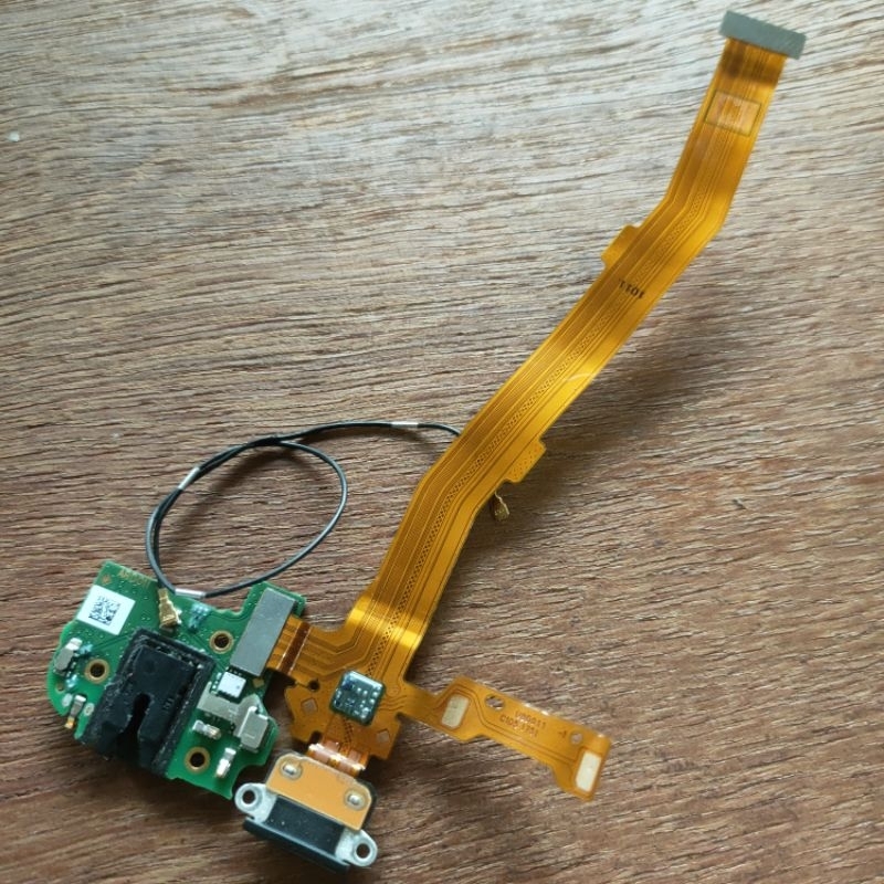 Jual Fleksibel konektor charger papan cas mic Oppo A83 Original copotan | Shopee Indonesia