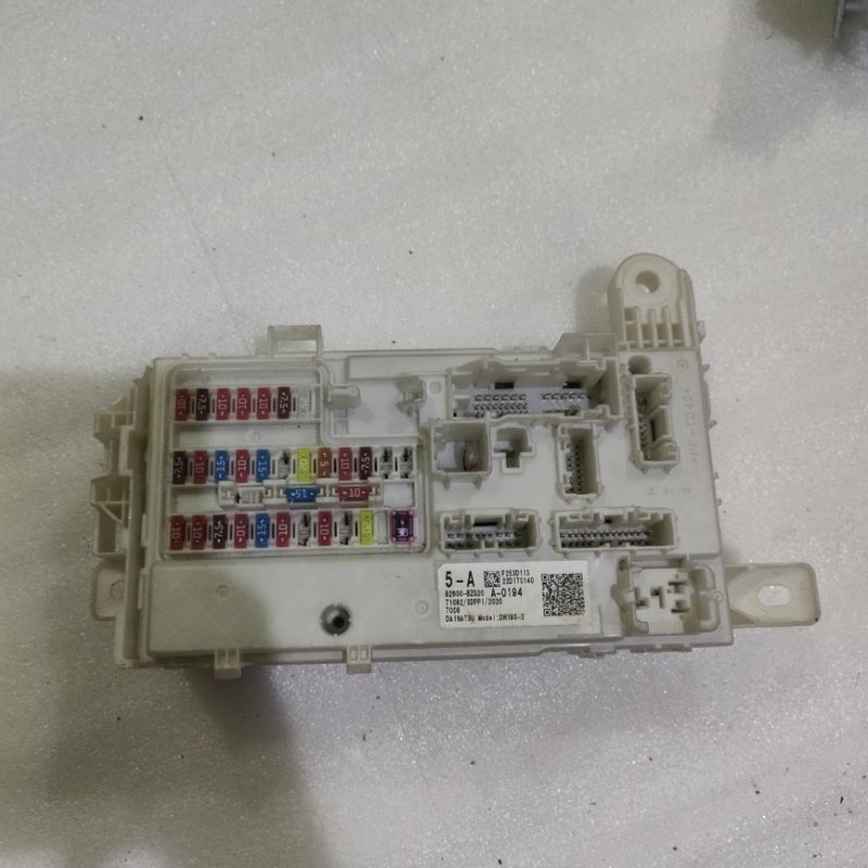 Jual fuse box sikring Toyota Avanza 2021-2022 82600-BZG20 | Shopee ...