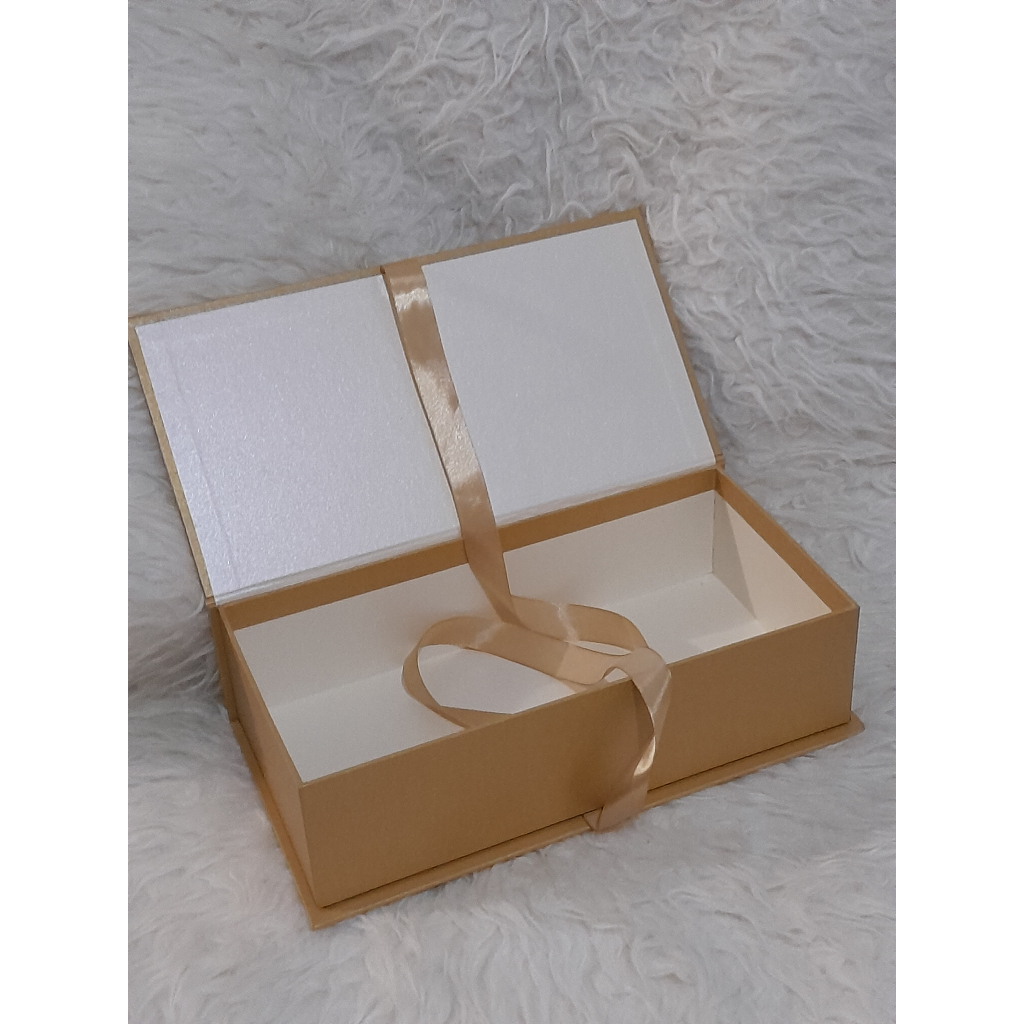 Jual Box Pita Model Buku / Box Hampers Model Buku / Box Pita Hampers / Box Model buku hampers ...