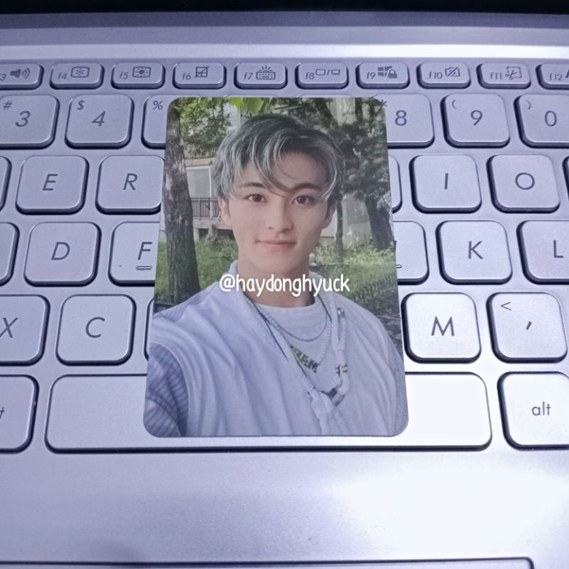 Jual photocard PC Mark hello future helfut kihno future ver | Shopee ...