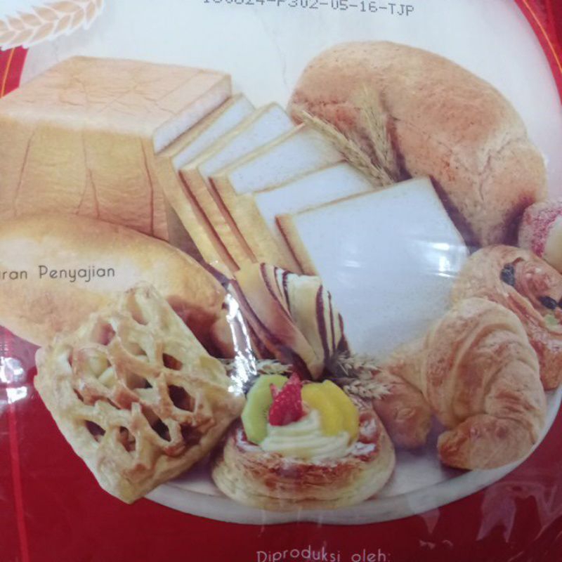 Jual REPACK 1 kg tepung terigu bogasari jenis cakra kembar emas roti ...