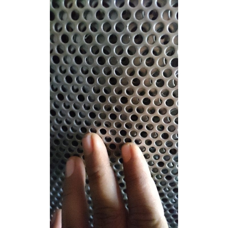 Jual Sarangan/saringan/cacah multi/ Plat besi ukuran 60x20 cm lubang ...