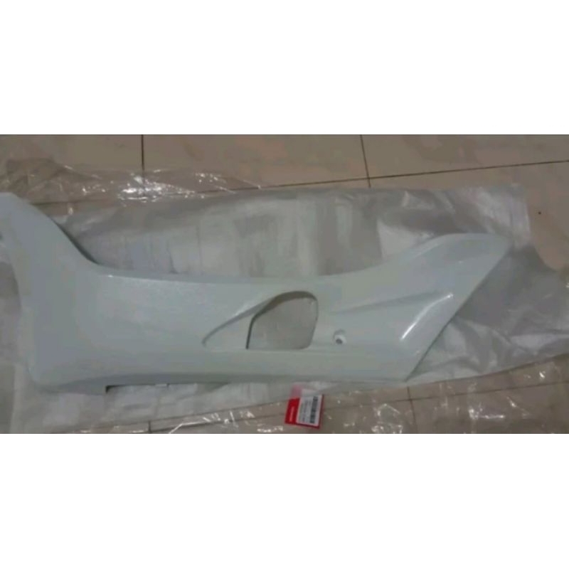 Jual cover body bawah pijakan PCX 150 cbu led putih ori ahm | Shopee ...
