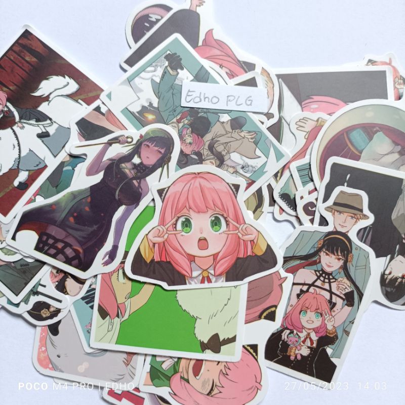 Jual stiker anime spy x family / sticker anime spy x family anti air ...
