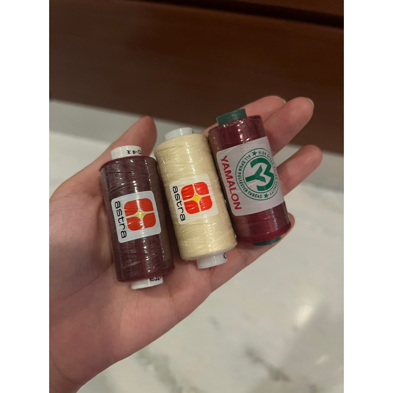 Jual Benang Astra Original warna merah maroon benang jahit | Shopee ...