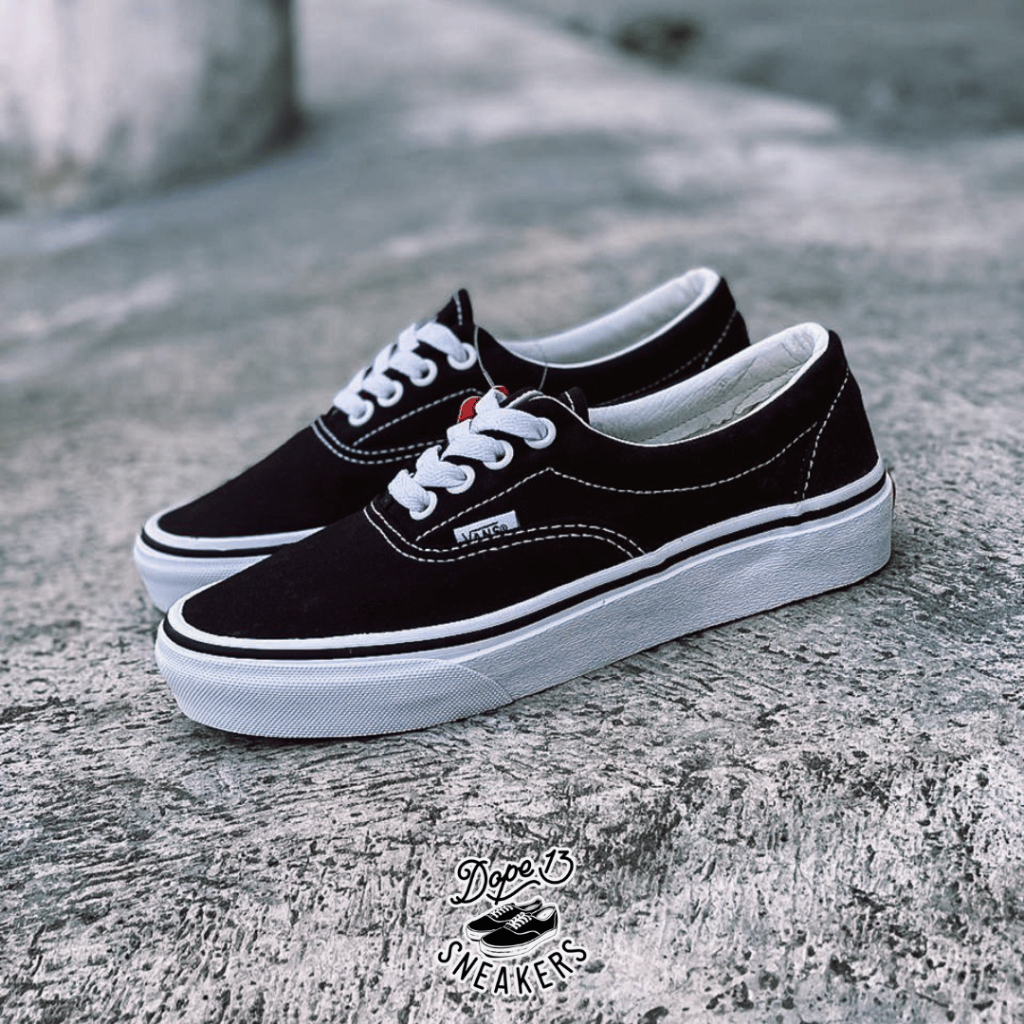 Jual Vans Era Black White Original | Shopee Indonesia