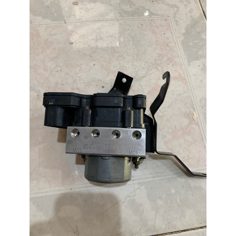 Jual Modul abs mobilio TE7K5 modulator ABS mobilio ORIGINAL motor abs ...