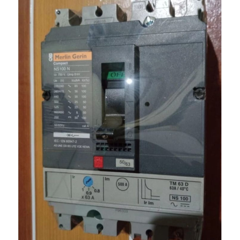 Jual mccb merlin gerin tipe NS100N 63A 80A 100A 125A 160A 200A 250A ...