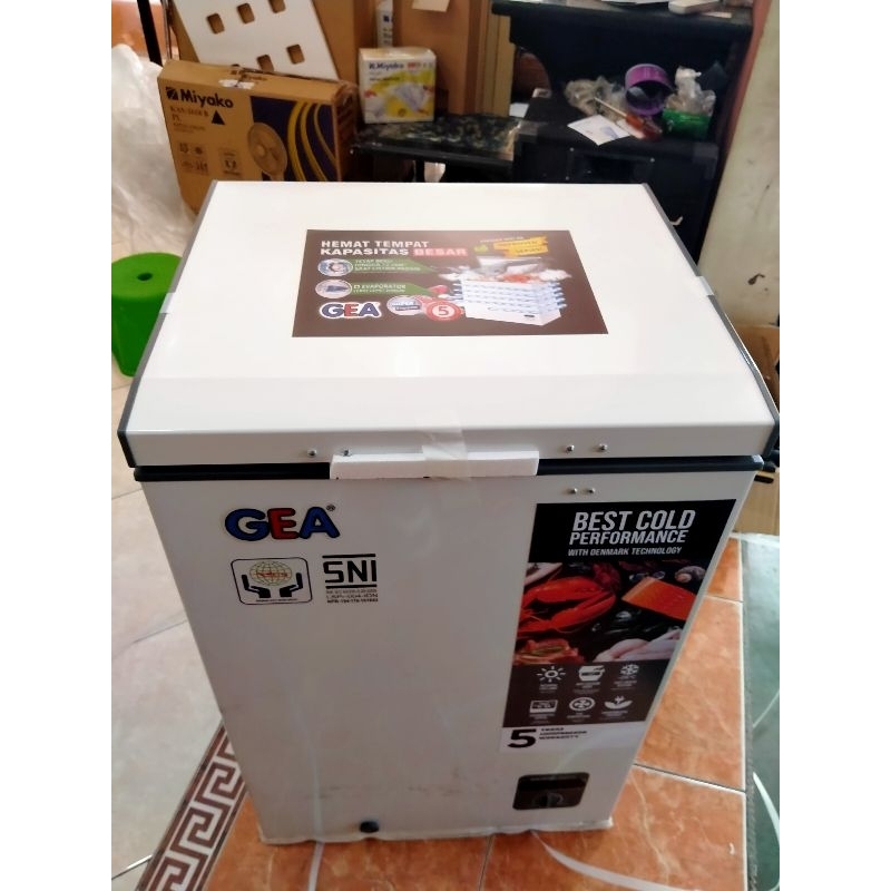 Jual GEA AB 108 R CHEST FREEZER BOX 100L LEMARI PEMBEKU 100 LITER BY ...