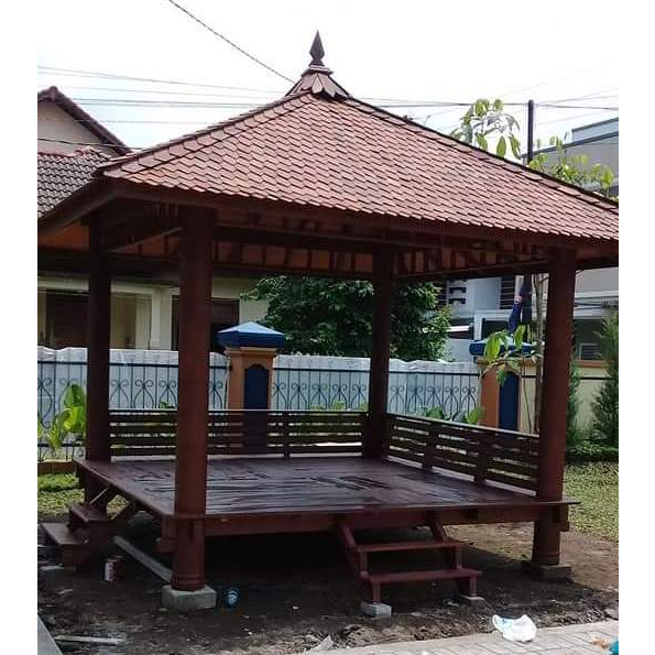 Jual Saung Kayu Glugu Ukuran 3x3 Meter Atap Sirap Kayu Ulin Desain ...