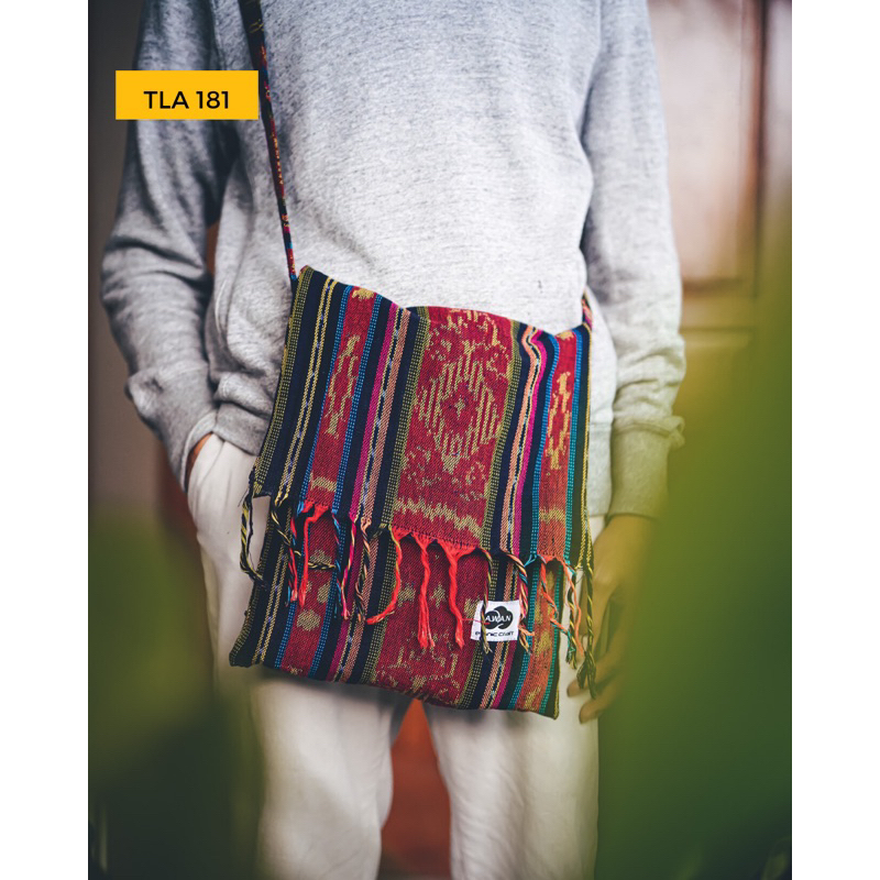 Jual Tas Selempang Etnik Tenun Toraja TLA2 by Awanethniccraft | Shopee ...