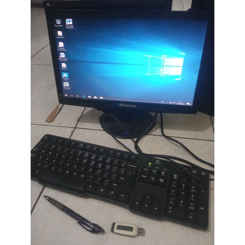 Jual Monitor Led Wearnes 16 inch grade A | Shopee Indonesia