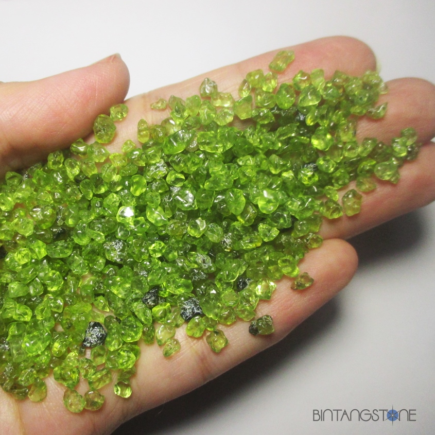 Jual Peridot Pakistan Afghanistan 5 Gram Tumbled Chips Stone Kristal ...