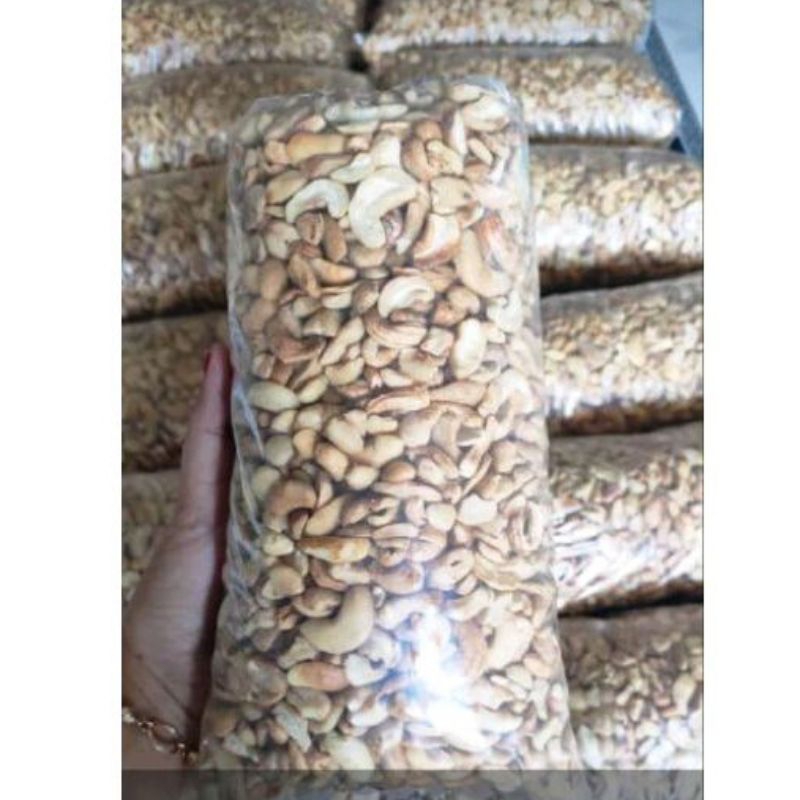 Jual (1kg) kacang mete / Mede pecahan mentah - mateng / mede tray sekat ...