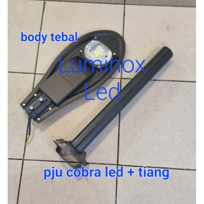Jual pju cobra led 50w 50watt + tiang / jalan street light cob 50 watt ...