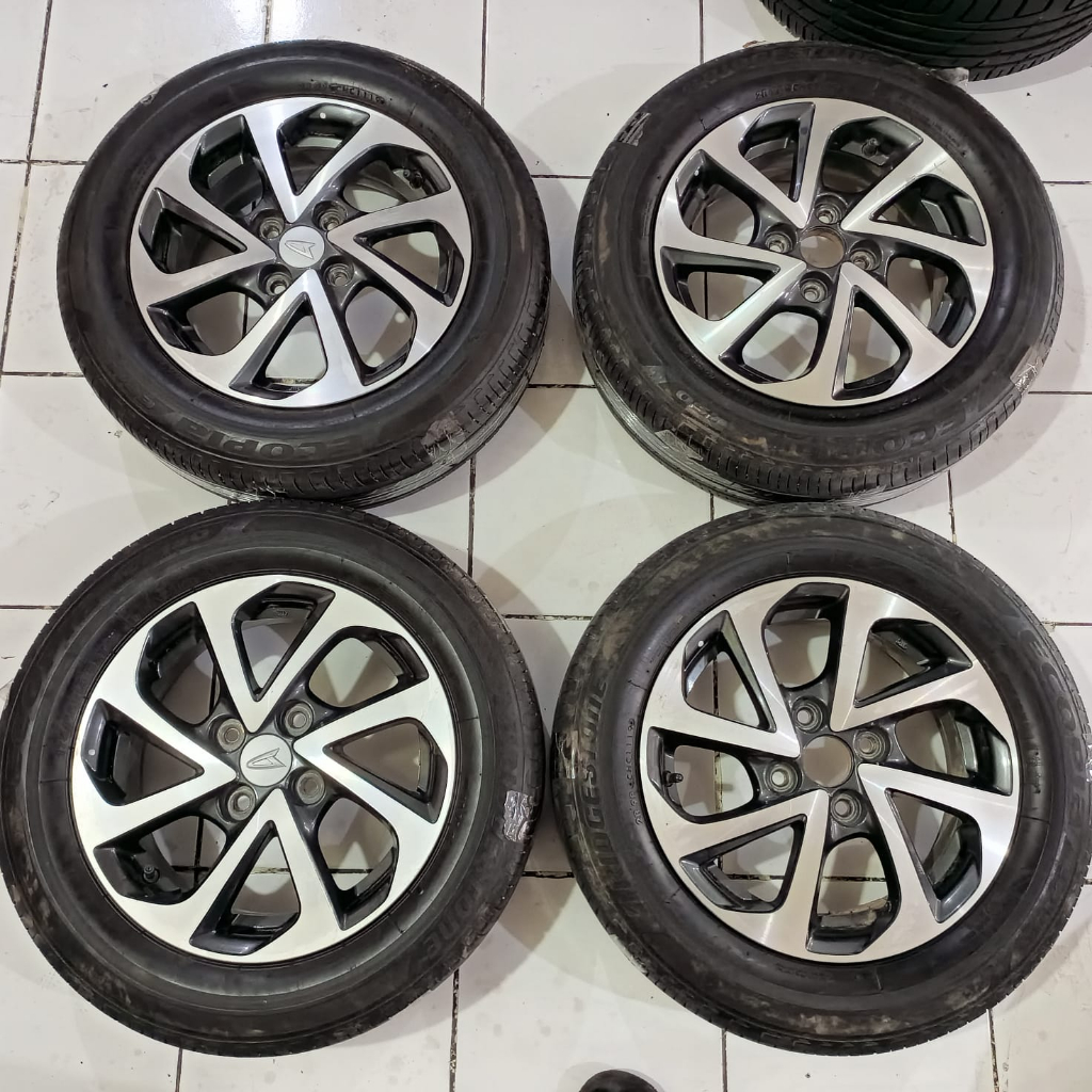 Jual VELG MOBIL SECOND STANDAR AGYA TRD RING 14 PCD 4X100 + BAN (2019) 175 65 R14 | Shopee Indonesia