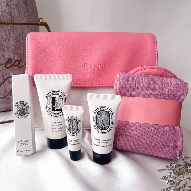 Jual Qatar Airways x Diptyque Business Class Flight Amenities Kit ...