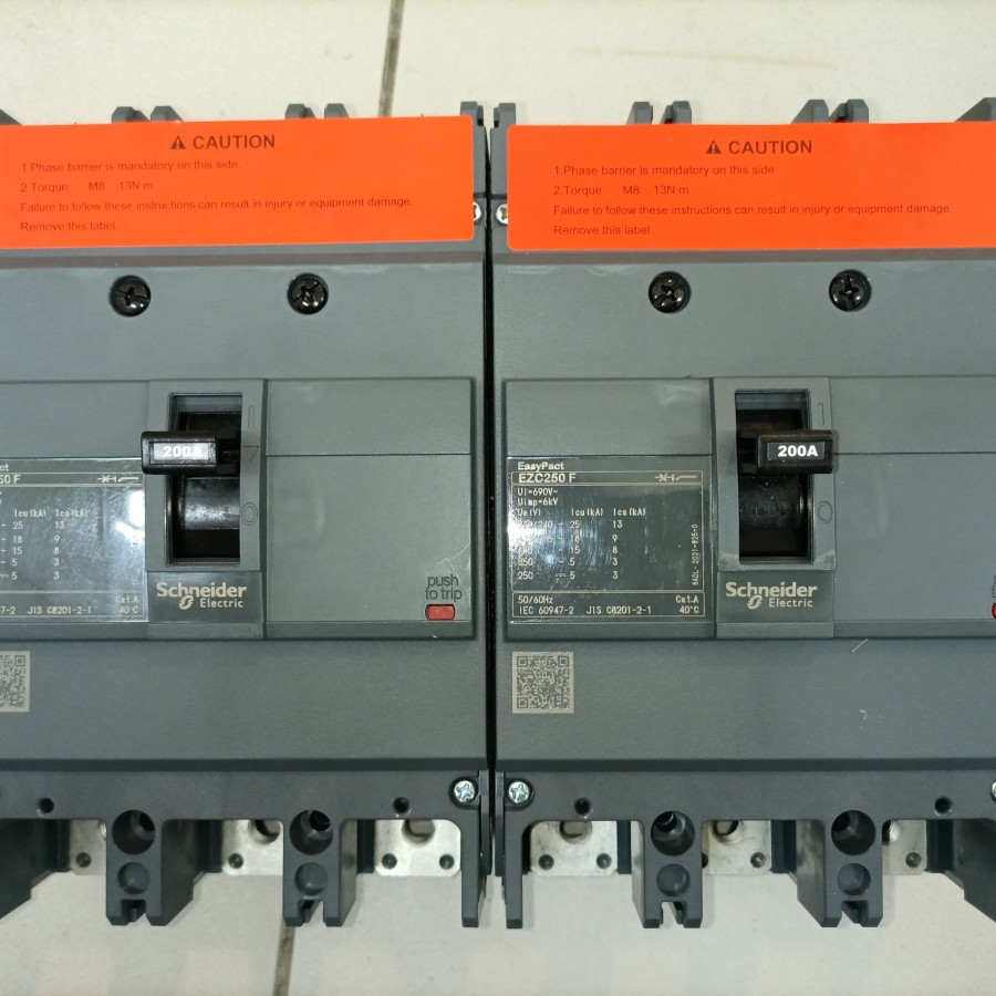 Jual Schneider ASLI MCCB Breaker 3 Phase 250A 18kA ezc250F + Surat ...