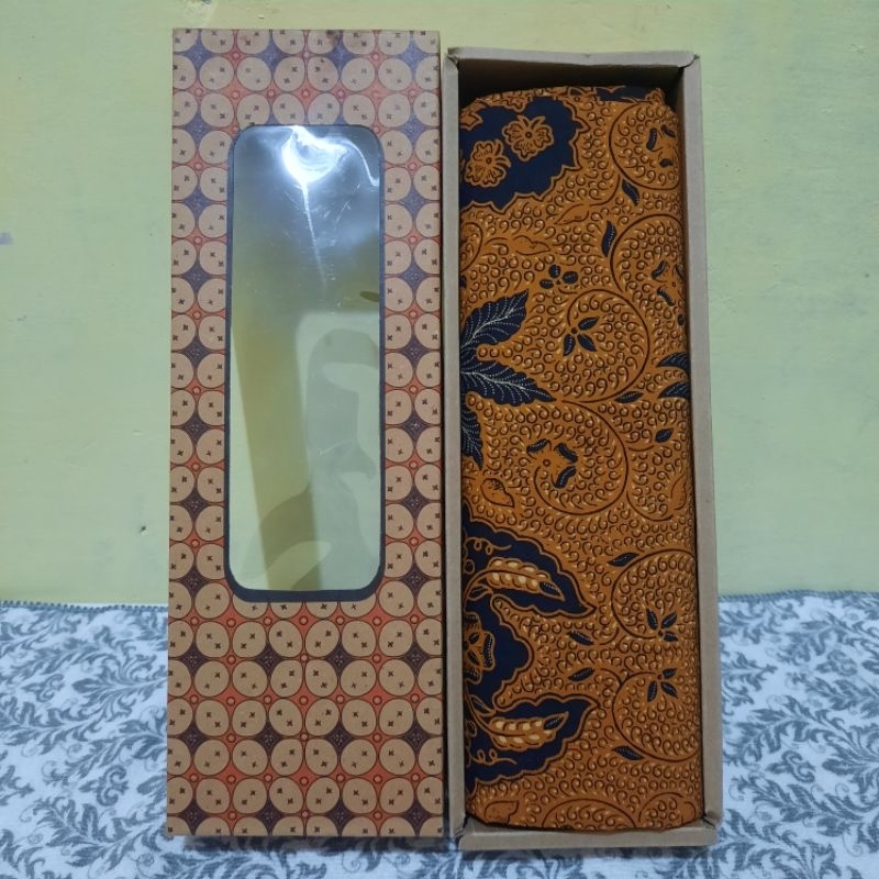 Jual Kain Batik Jarik set box | Shopee Indonesia