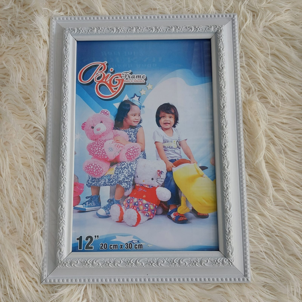 Jual Bingkai 12r Putih ukir 20x30 cm ( 8x12 inch ) | Shopee Indonesia